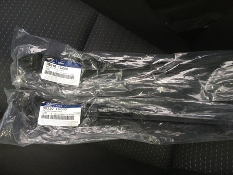 983101C000 ДЕРЖАТЕЛЬ ЩЕТКИ СТЕКЛООЧИСТИТЕЛЯ KIA HYUNDAI | Запчасти на ...