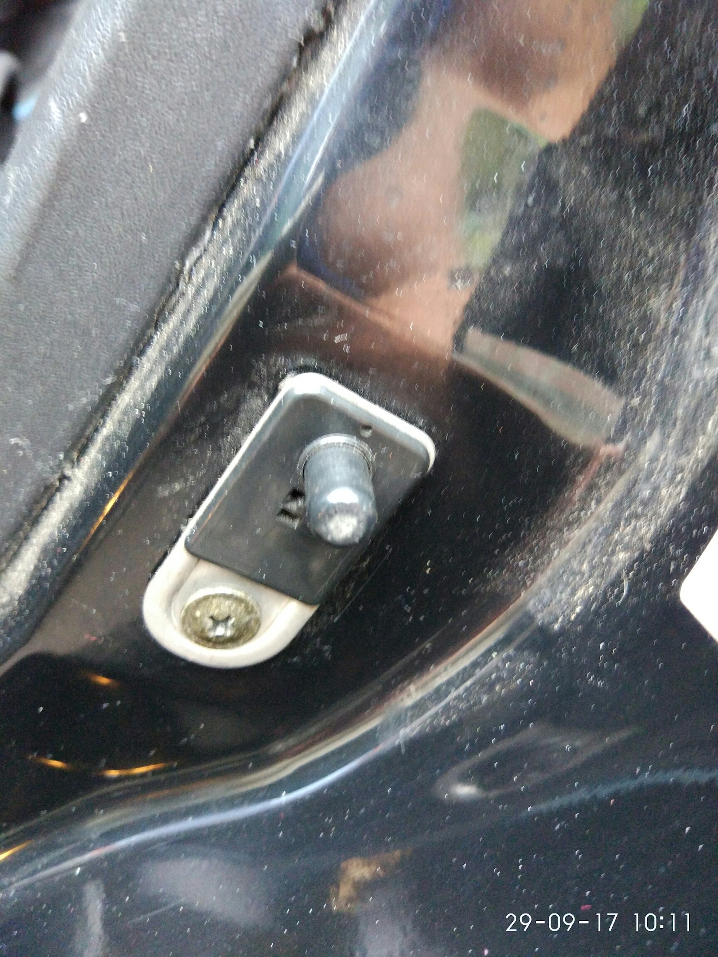 Потерялась резинка концевика двери — Mitsubishi Montero III (V60), 3,5 ...