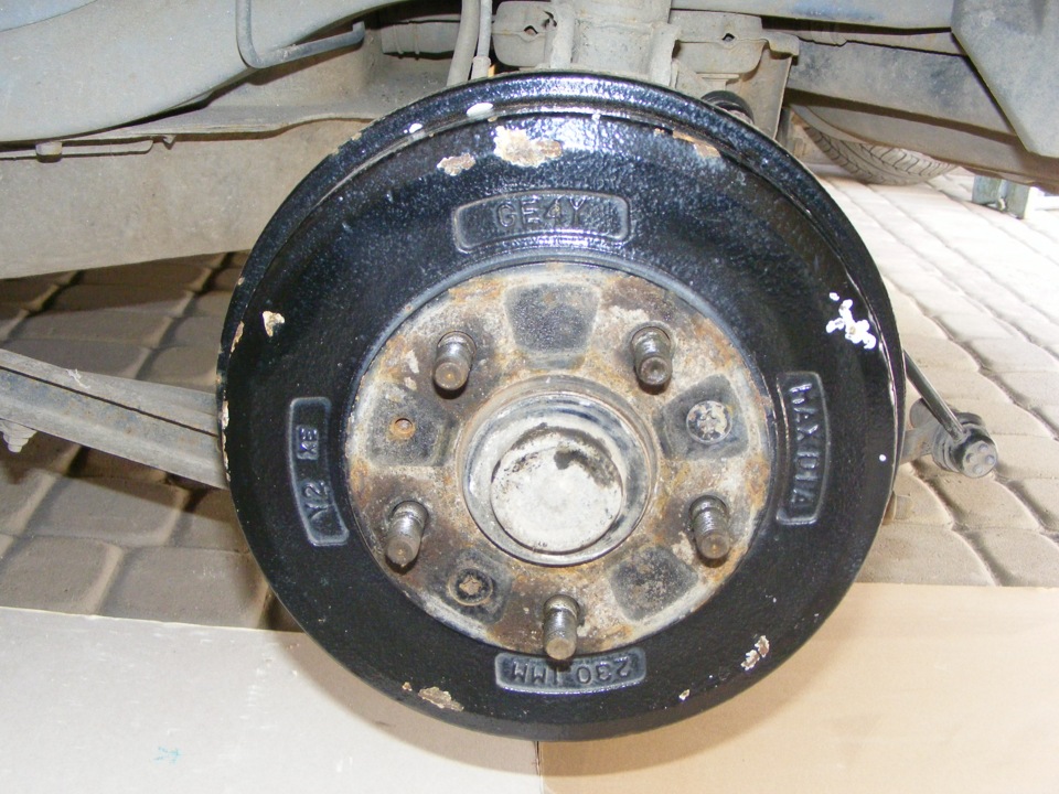 Покраска суппортов и барабанов — Mazda 626 V (GF), 1,8 л, 1998 года ...