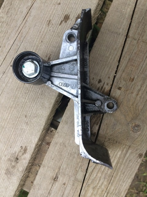 06A109181 Ролик натяжной ремня ГРМ VAG | Запчасти на DRIVE2