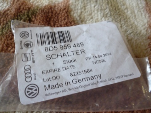 8D5959489 Выключатель VAG | Запчасти на DRIVE2