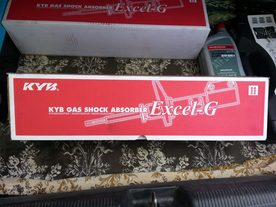 Уже не продаю 2 стойки KYB 341311 — Honda Civic Ferio (7G), 1,5 л, 2004 ...