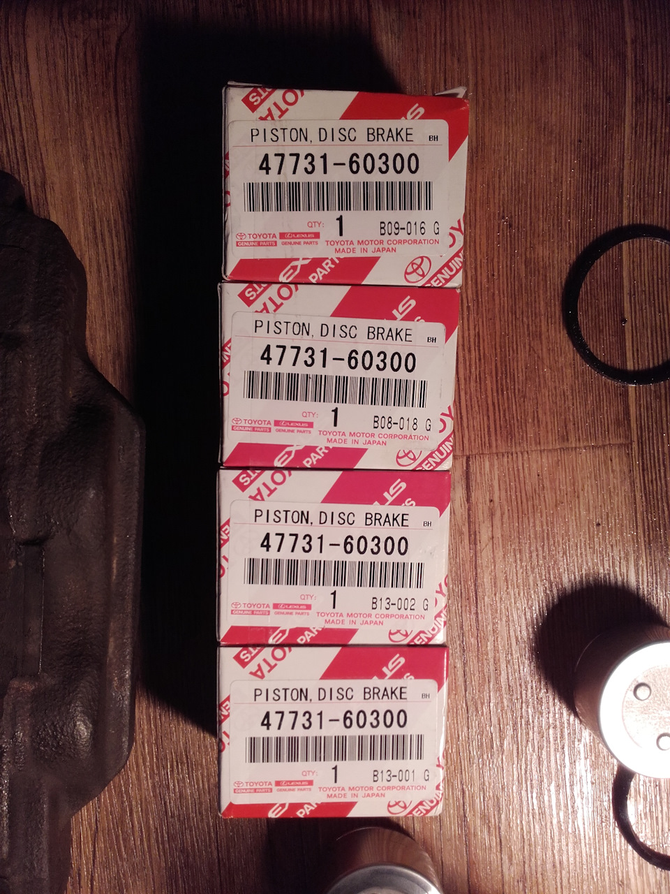 4773160300 Поршень переднего тормозного суппорта TOYOTA LEXUS ...