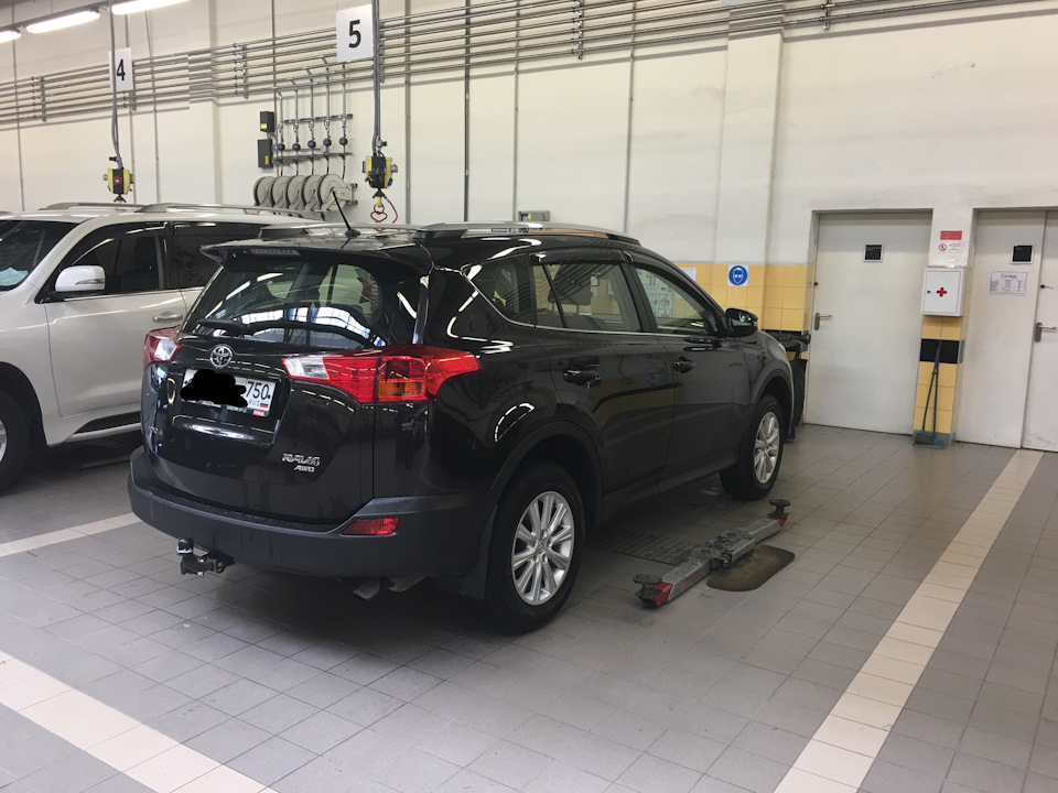 Внеплановое посещение сервиса (гарантия).2 — Toyota RAV4 (IV), 2 л ...