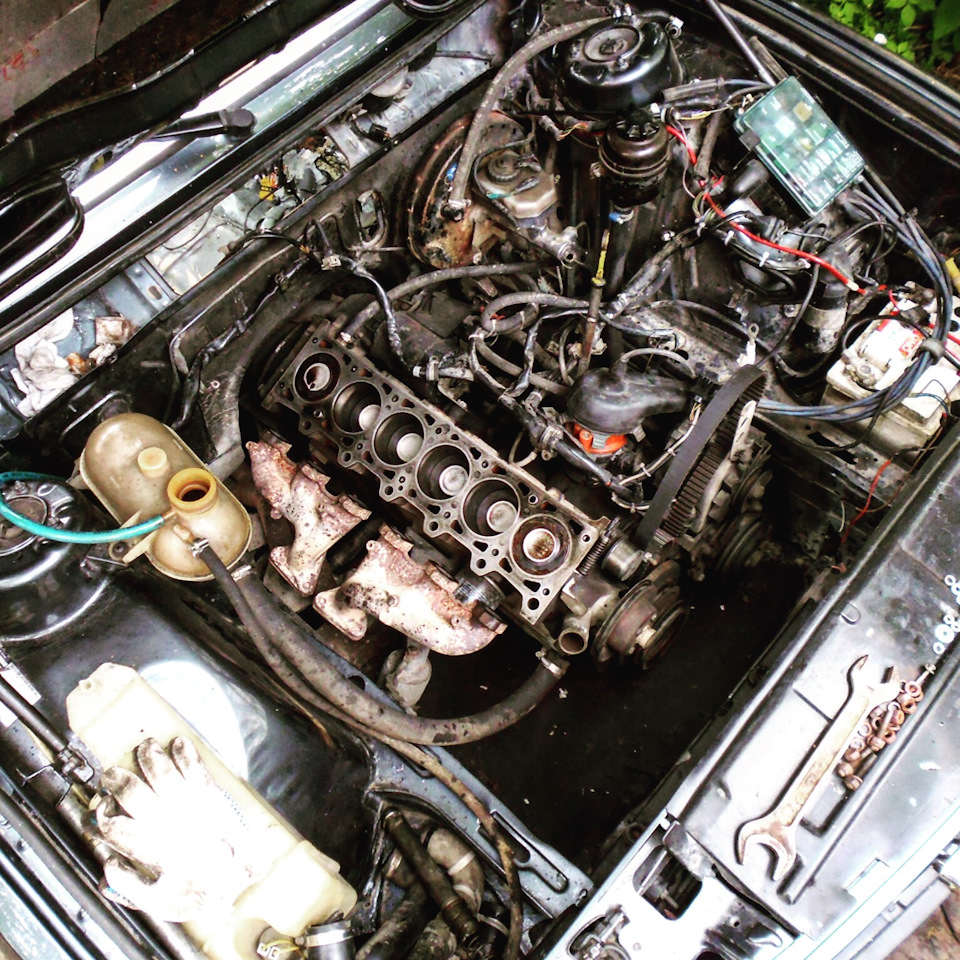 REBUILDING THE ENGINE — Осмотр и оживление M20B20 — BMW 5 series (E28 ...