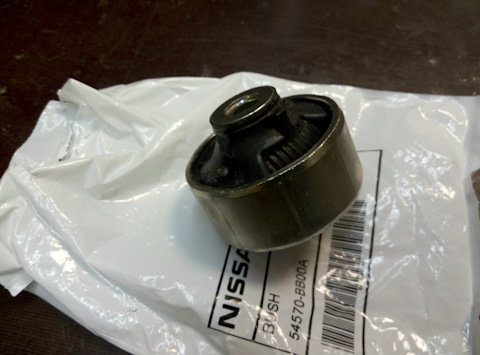 54570BB00A Сайлентблок задний переднего рычага NISSAN INFINITI ...