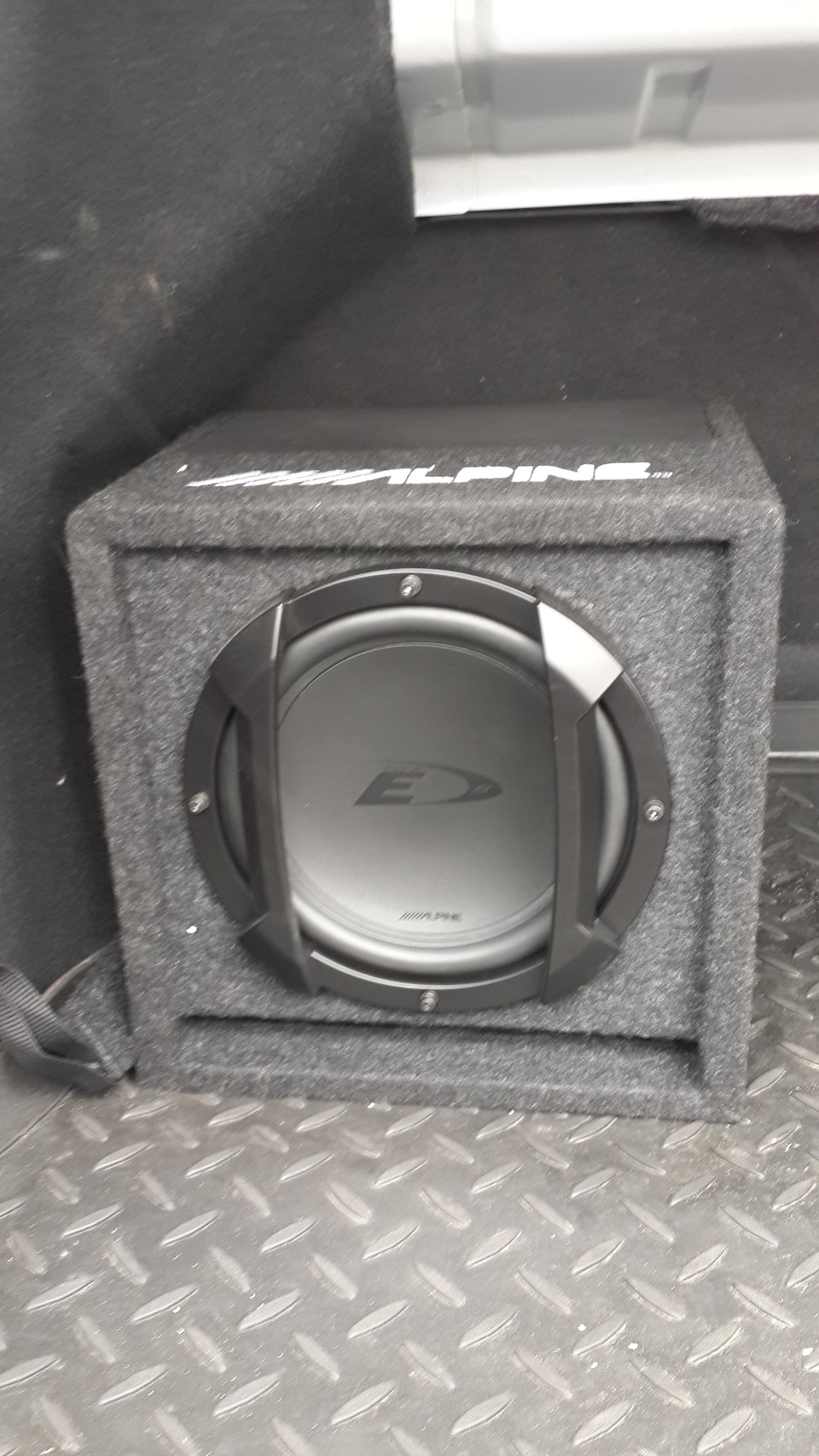 Буфер Alpine SWE-815 — Hyundai Solaris (1G), 1,6 л, 2013 года ...