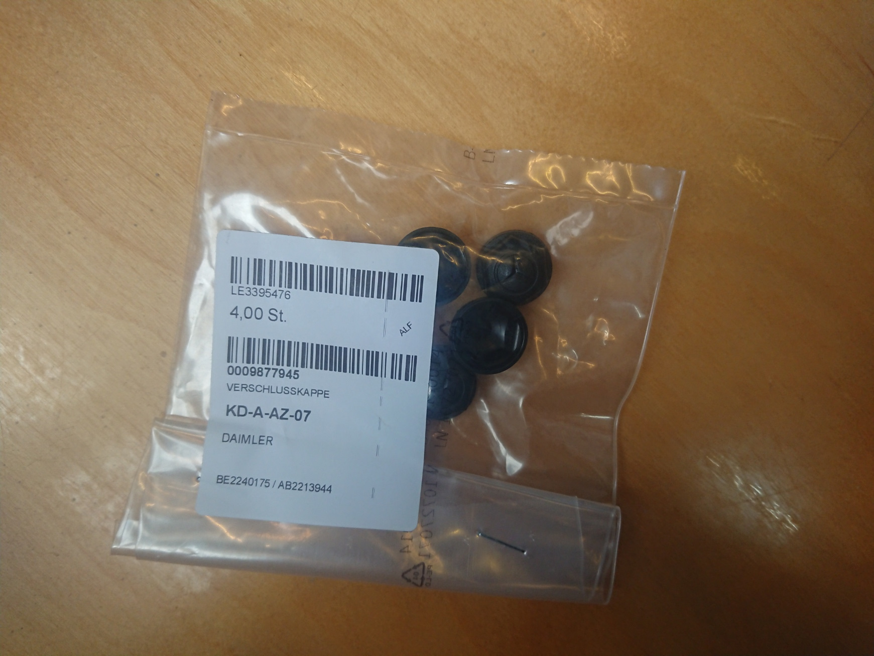 Колпачок гайки от петель двери — Mercedes-Benz C-Class (W203), 2 л ...