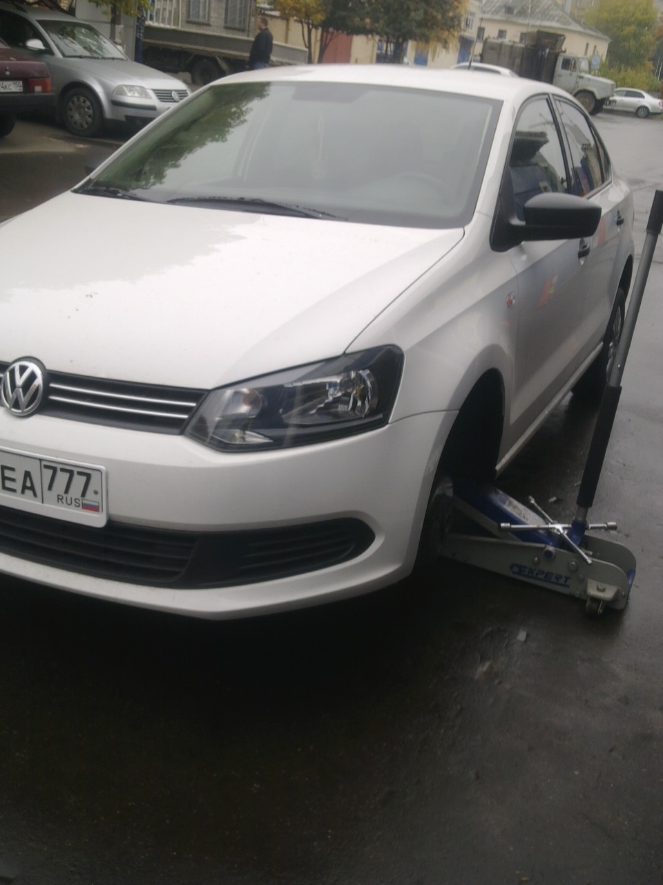 Зимние колеса — Volkswagen Polo Sedan, 1,6 л, 2011 года | другое | DRIVE2