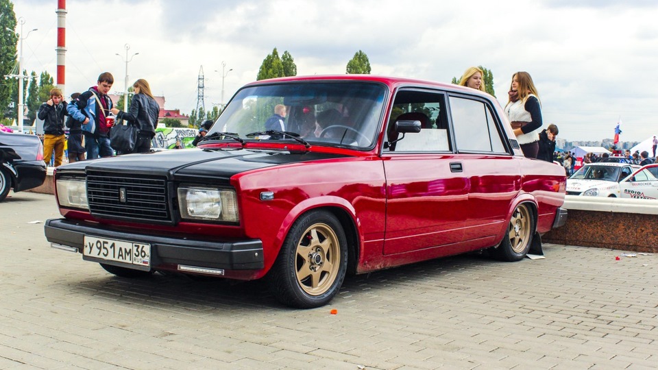 Lada 2105 бензиновый 1993 | кожаная сабля на DRIVE2