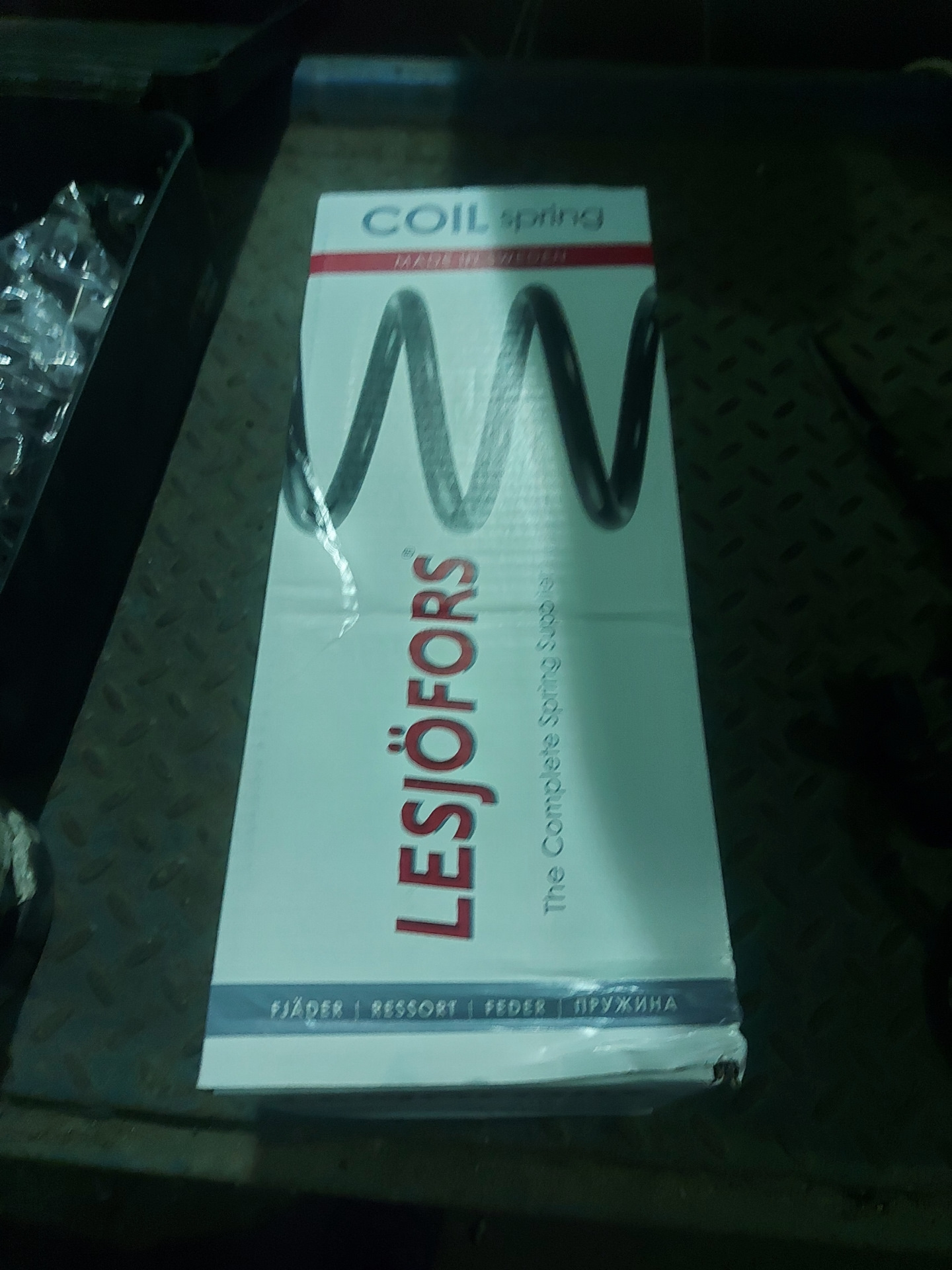 Замена задних пружин и амортизаторов — Opel Astra H, 1,8 л, 2012 года ...