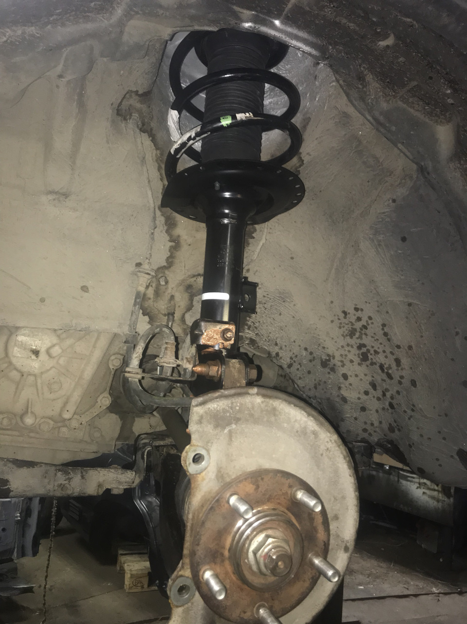 Переборка подвески часть2 — Mitsubishi Outlander (3G), 2,4 л, 2012 года ...