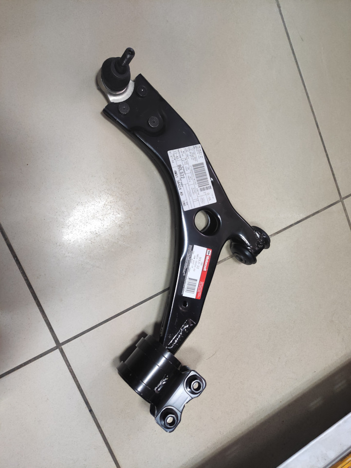 1570285 Рычаг передней подвески толстый палец левый / C-Max, Focus-II ...