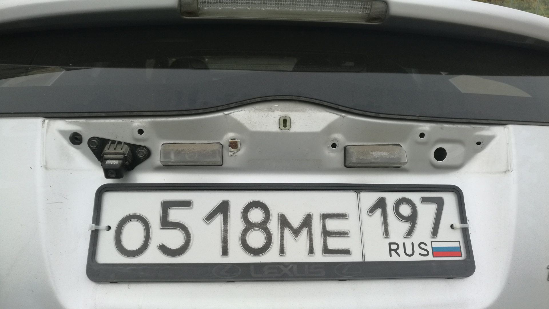 Замена кнопки задней двери — Toyota Prius (20), 1,5 л, 2007 года ...