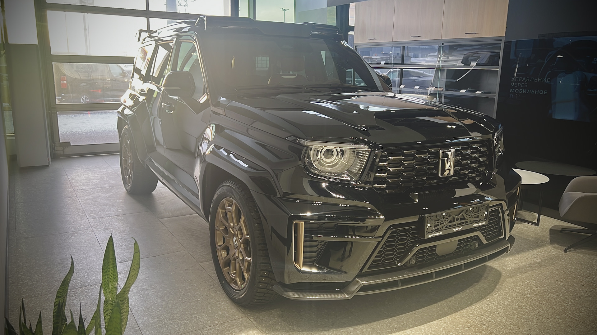 Tank 700 3.0 гибридный 2024 | 第一版 на DRIVE2