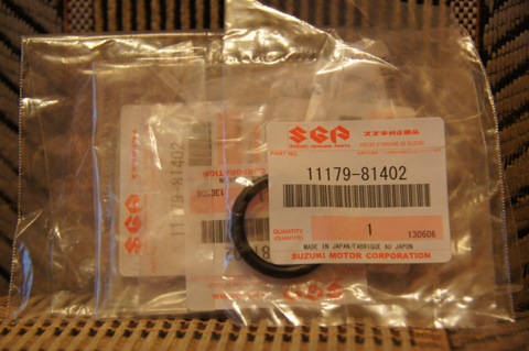 1117981402 Кольцо уплотнительное свечного колодца SUZUKI | Запчасти на ...