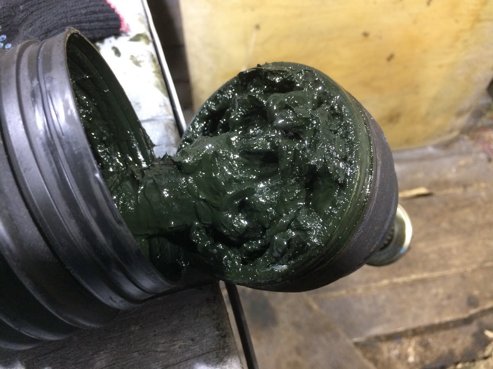 Замена пыльника и смазки на правом приводе Outlander XL 3815A068 ...