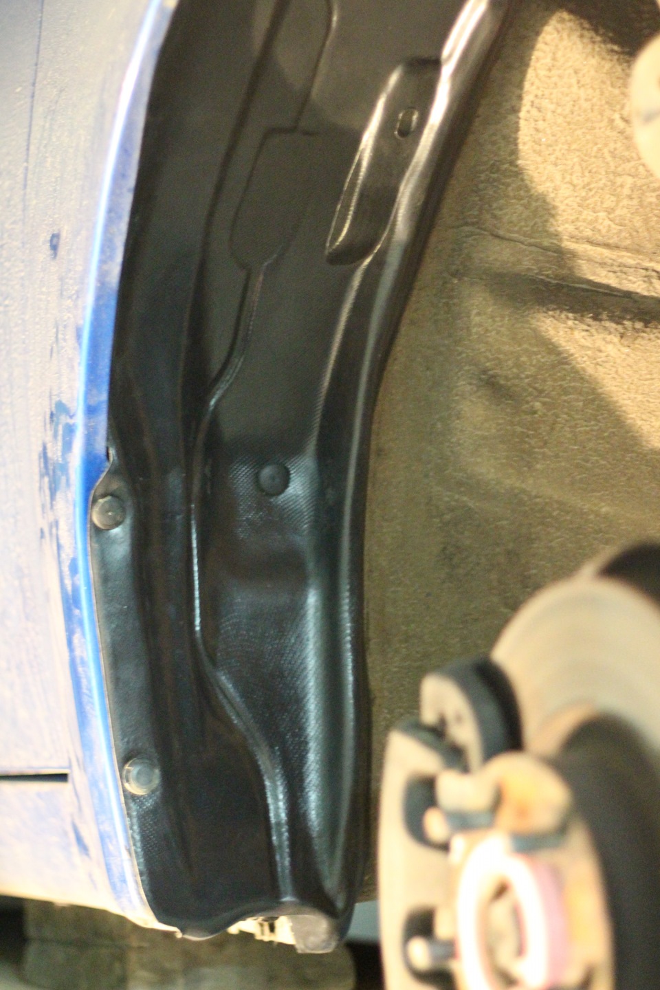 Правый подкрылок на месте и машине стало легче дышать — Subaru Impreza ...
