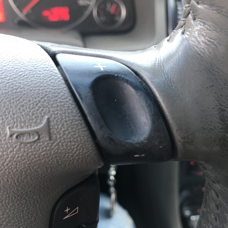 Кнопки на руле — Audi Allroad (C5), 2,7 л, 2001 года | своими руками ...