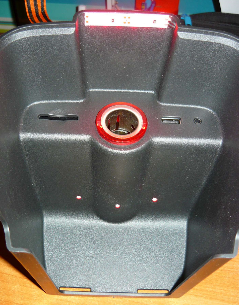 Что бы не было темно — красная подсветка центальной ниши — Opel Astra J ...