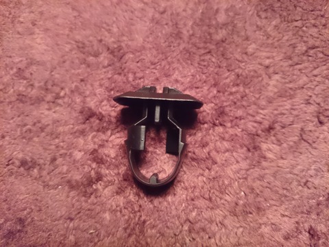 A0099884278 Клипса крепления накладки Mercedes | Запчасти на DRIVE2