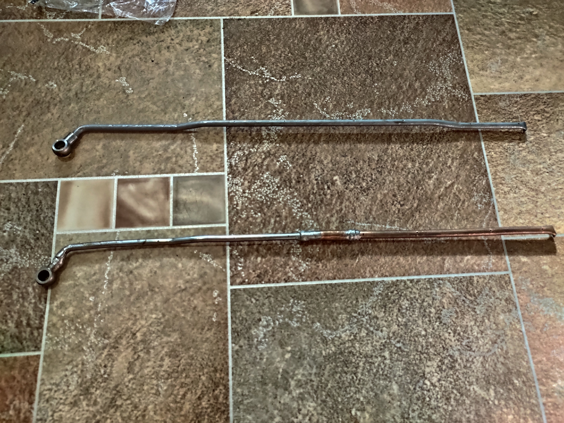 Двигатель n42, сальник коленвала, болты грм, и гайки/шпилики колектора ...