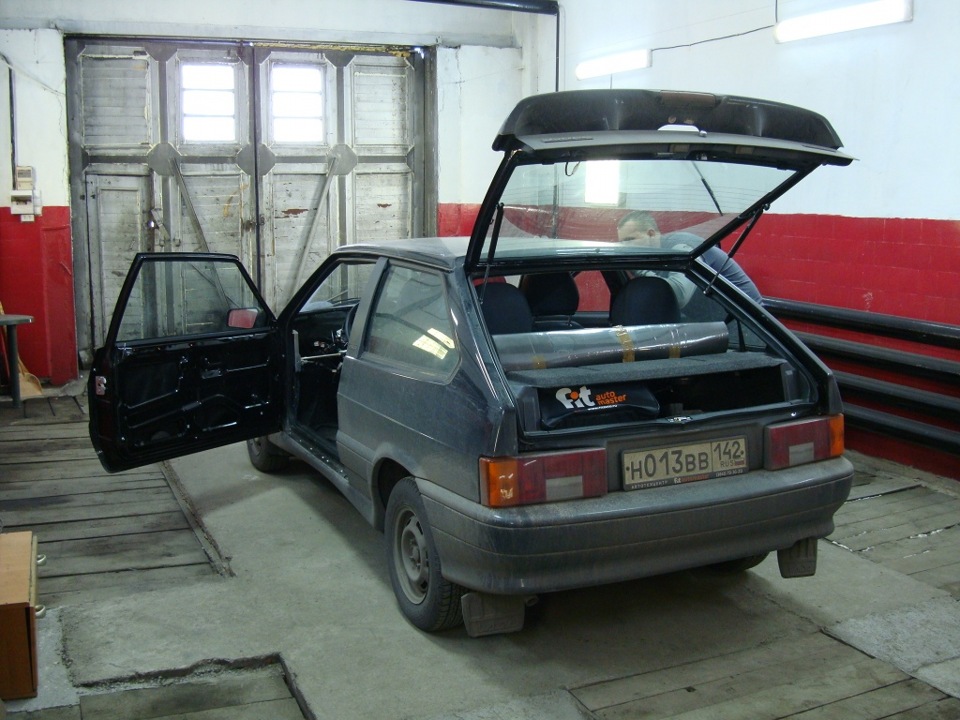 Тонировка и карбон… — Lada 2113, 1,6 л, 2012 года | аксессуары | DRIVE2