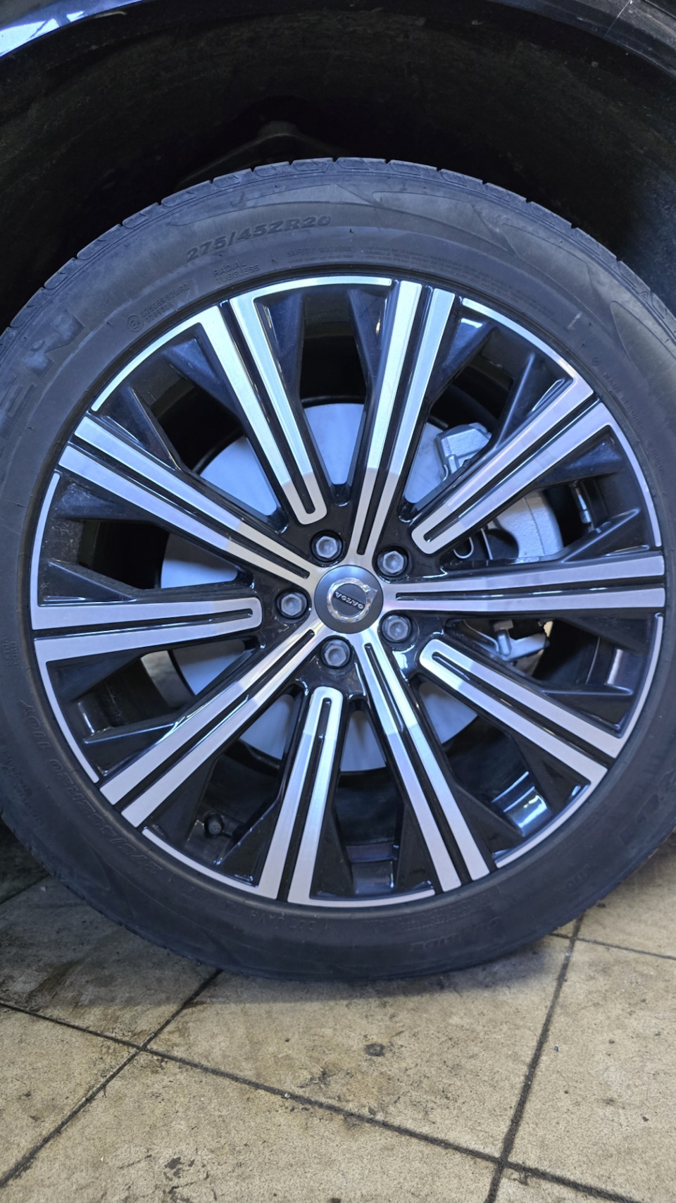 Тормоза — Volvo XC90 (2G), 2 л, 2018 года | тюнинг | DRIVE2