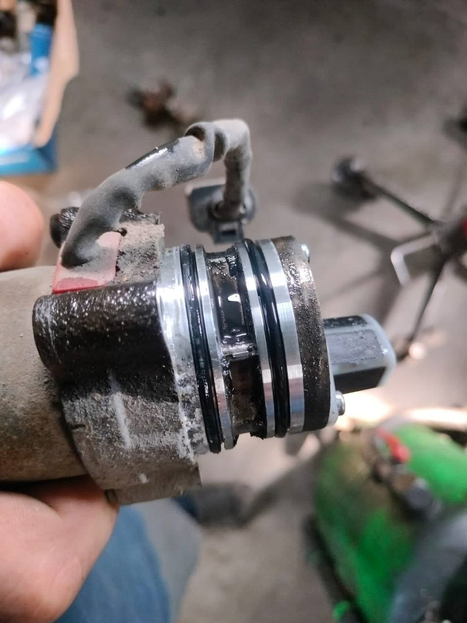 Обслуживание и замена жидкостей в угловой, АКПП, заднем мосту. Чистка и ...