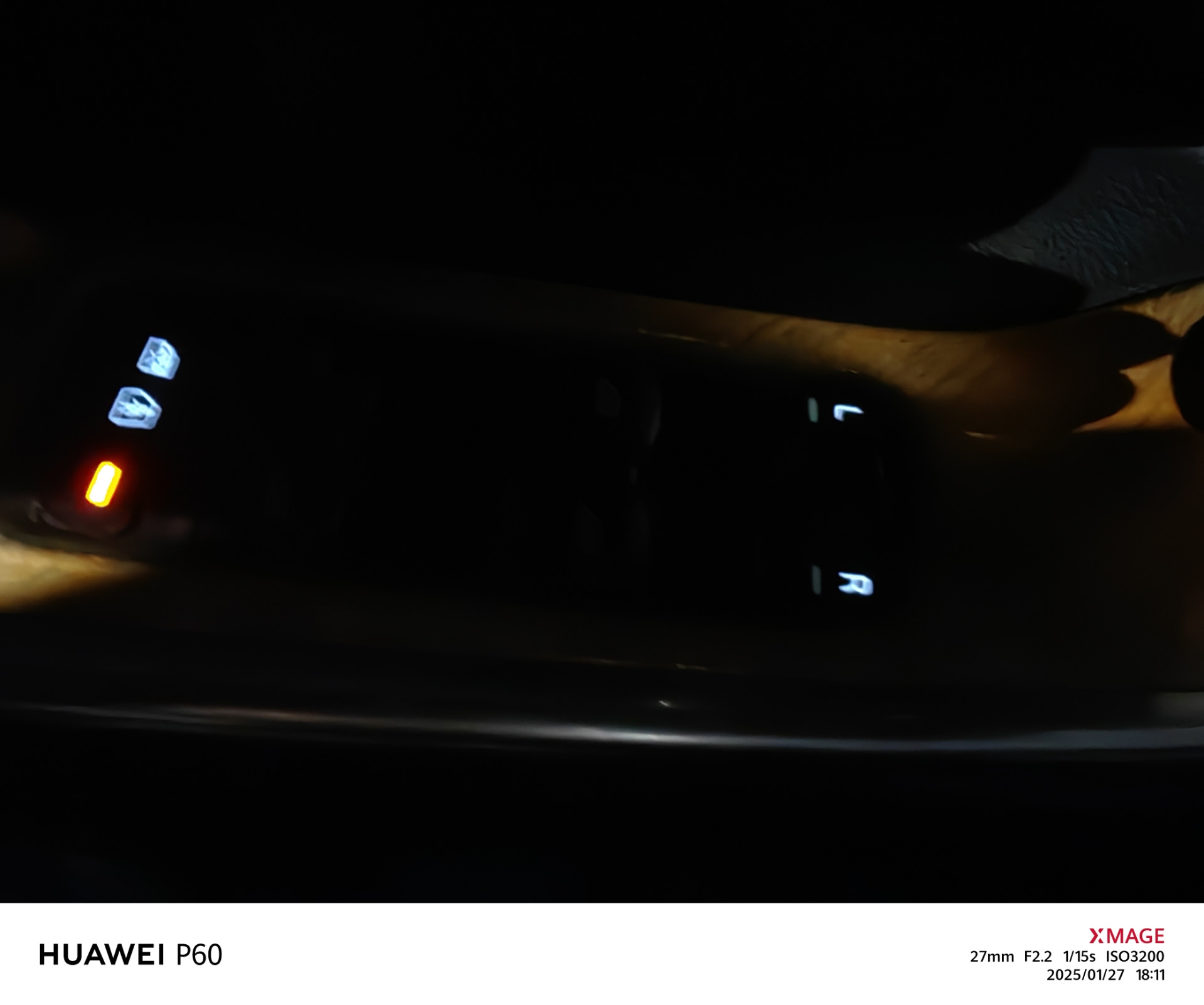 Не работает подсветка кнопок стеклоподьемника — Volvo XC60 (1G), 2,4 л ...