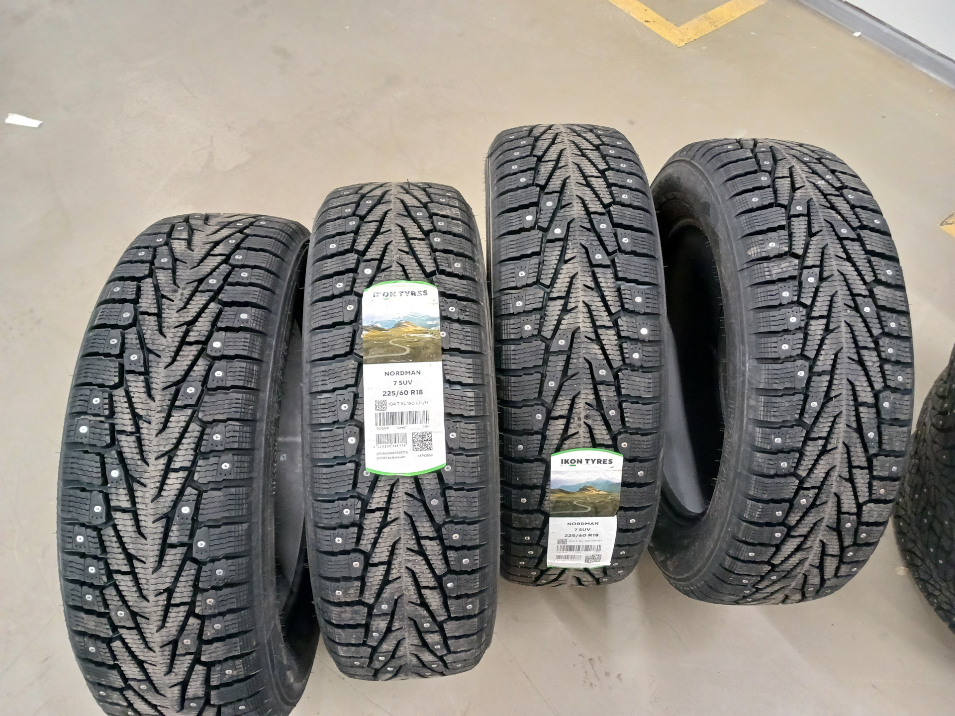 Новая зимняя резина Ikon Nordman 7 — Geely Atlas Pro, 1,5 л, 2024 года | шины | DRIVE2