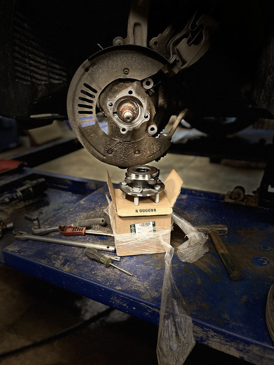 Замена ступицы и патрубка — Land Rover Range Rover Velar, 3 л, 2019 ...