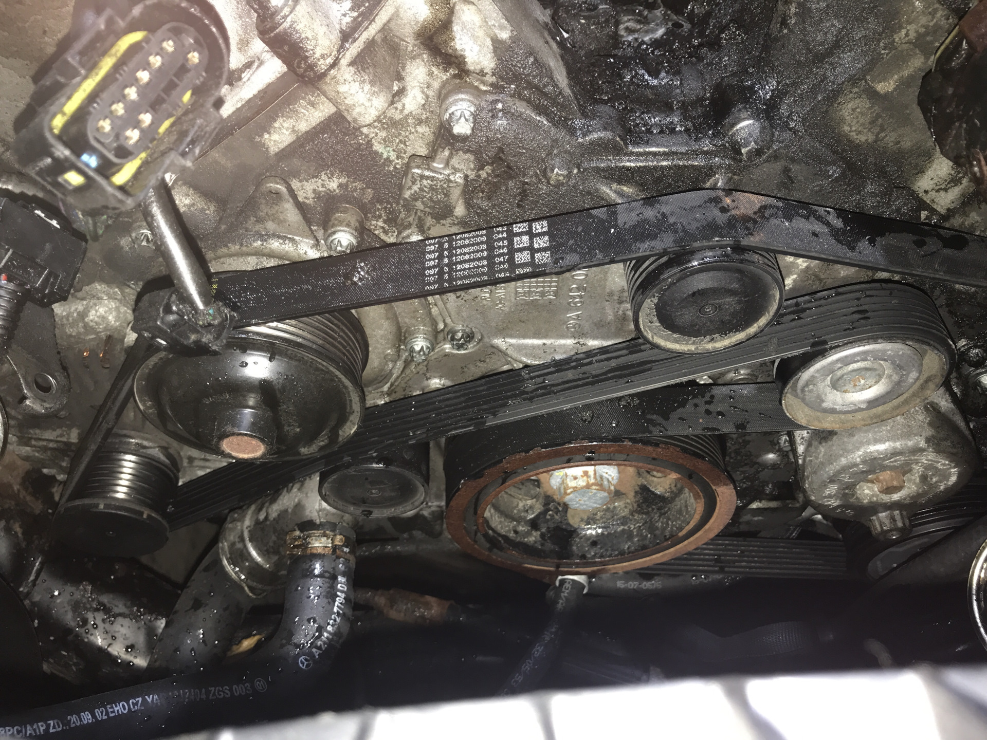 Обслуживание.Течь масла из под теплообменника и др. OM642 — Mercedes ...