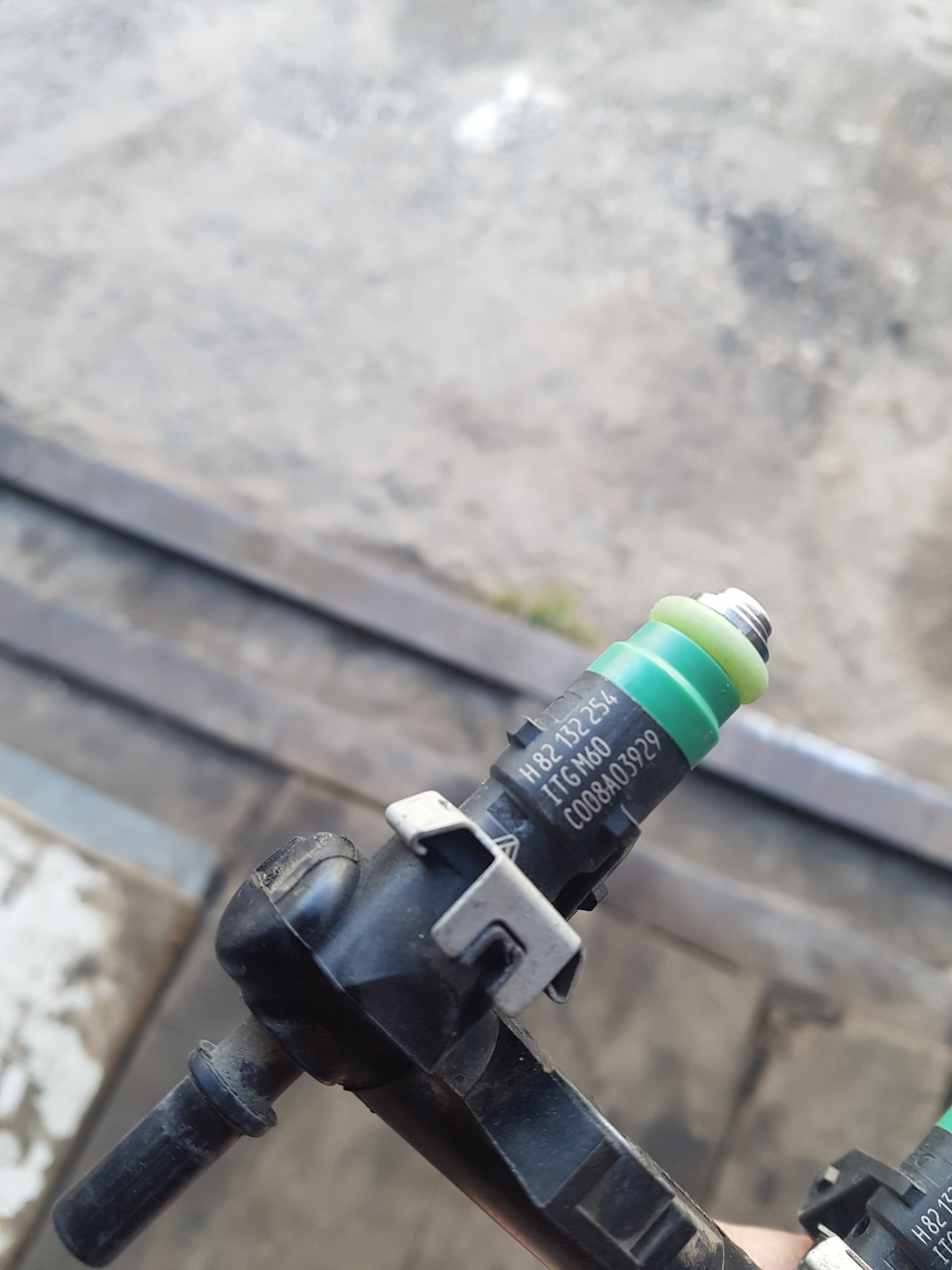 H82132254 Форсунка Лада Ларгус RENAULT | Запчасти на DRIVE2
