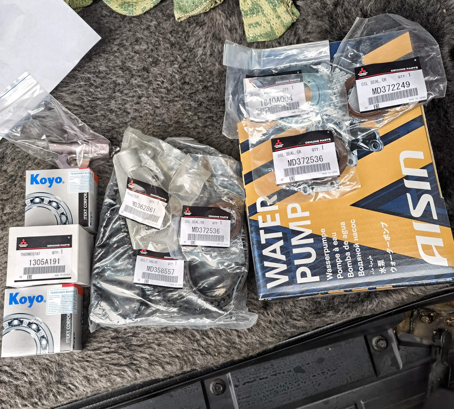 Замена ГРМ 6g72 + термостат 82 градуса. — Mitsubishi Pajero (4G), 3 л ...