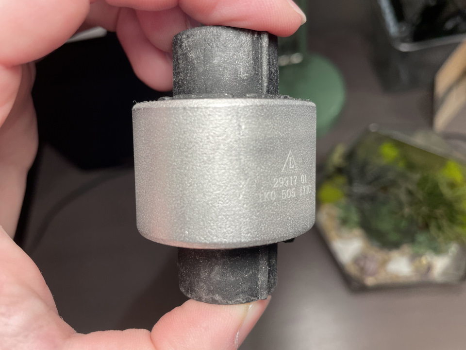 2991701 Сайлентблок рычага подвески LEMFORDER | Запчасти на DRIVE2