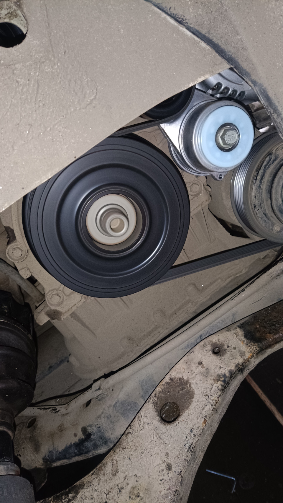 Замена шкива и не только — KIA Sorento (2G), 2,2 л, 2010 года ...