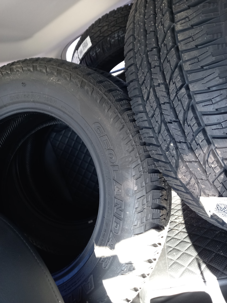 Yokohama Geolandar G015 — Land Rover Freelander 2 (L359), 2,2 л, 2011 ...