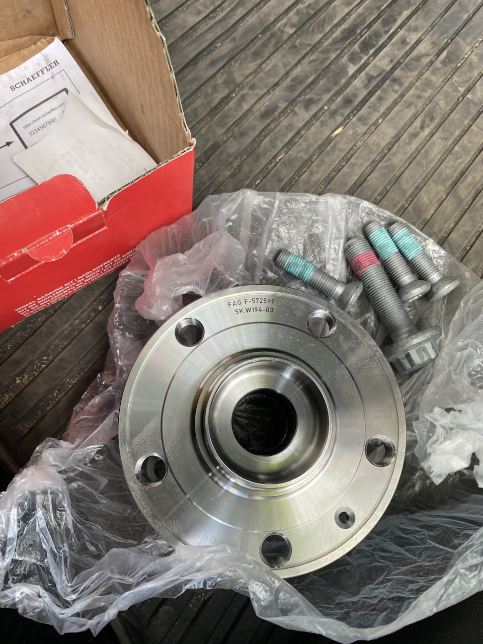 Замена переднего ступичного подшипника. — Skoda Kodiaq (1G), 2 л, 2019 ...