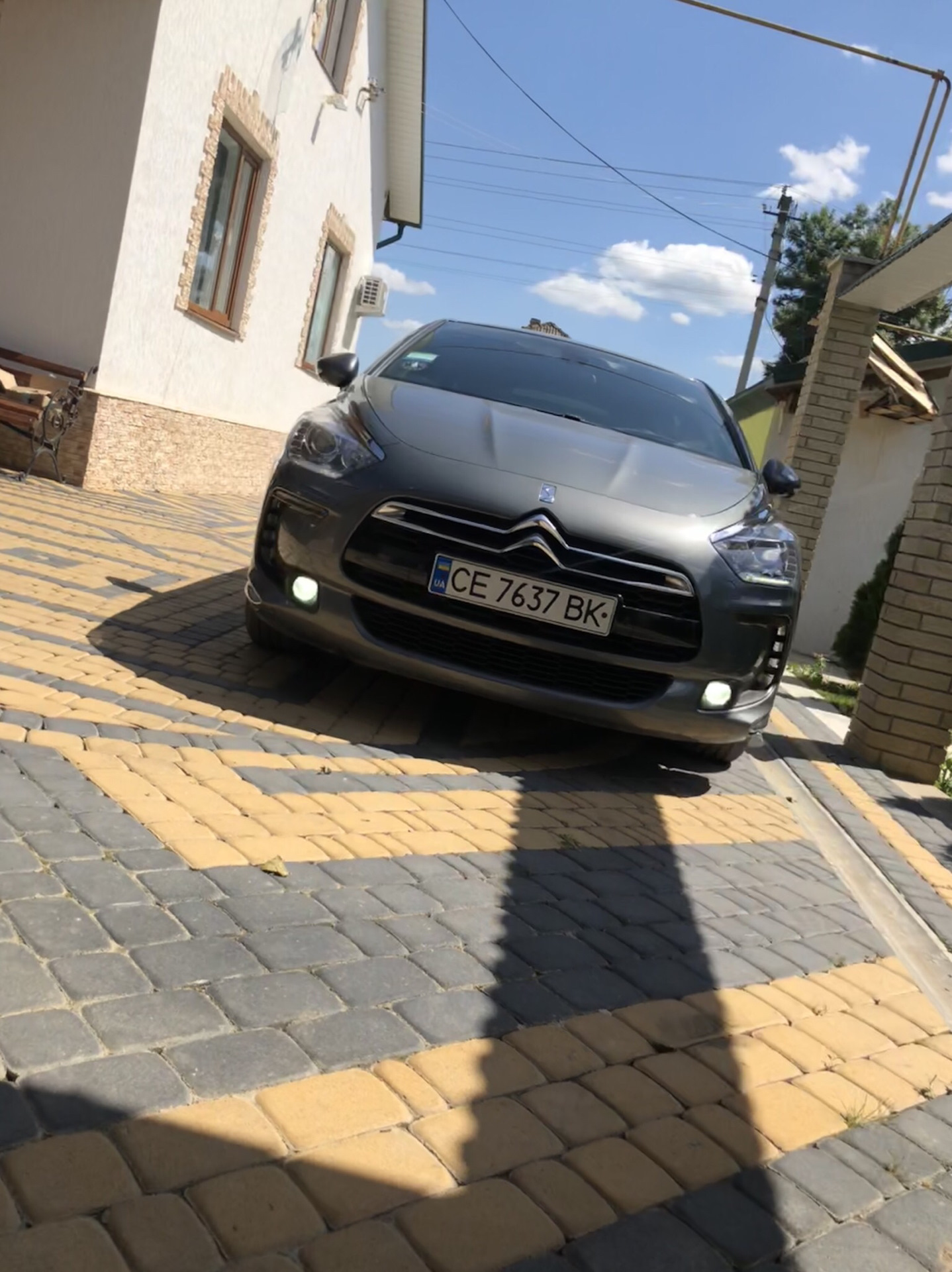 Led в противотуманки — Citroen DS5, 1,6 л, 2012 года | запчасти | DRIVE2