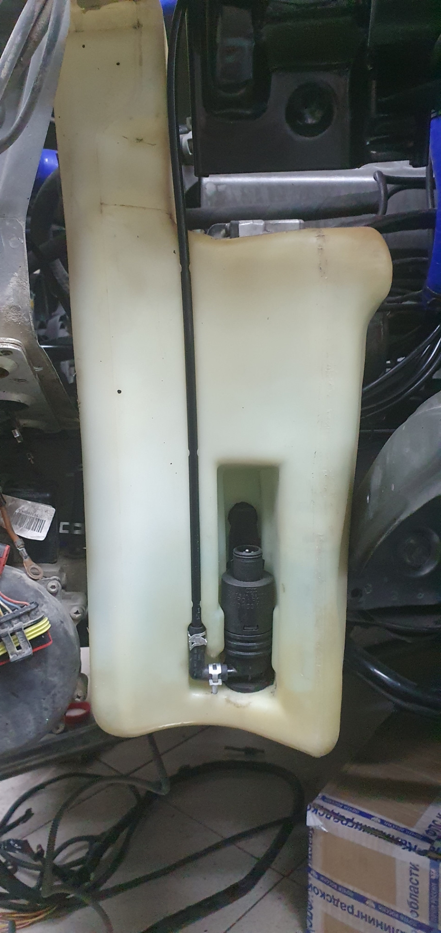 Установка бачка 6.6 литра омывашки и редкий безномерной кронштейн ...