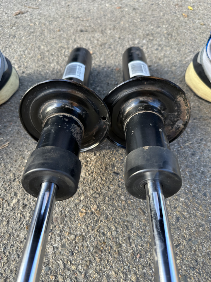 4G0413031S Амортизатор передний / AUDI A6 11~ VAG | Запчасти на DRIVE2