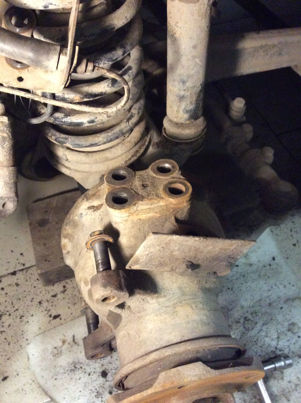 Замена левого шрус переднего моста — Mercedes-Benz G-Class (W463 1G), 3 ...