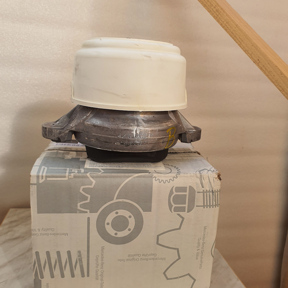 Part 28. Опять ремонты или замена опор ДВС и АКПП — Mercedes-Benz C ...