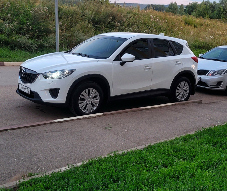 13. Эмблема на руле — Mazda CX-5 (1G), 2 л, 2012 года | аксессуары | DRIVE2