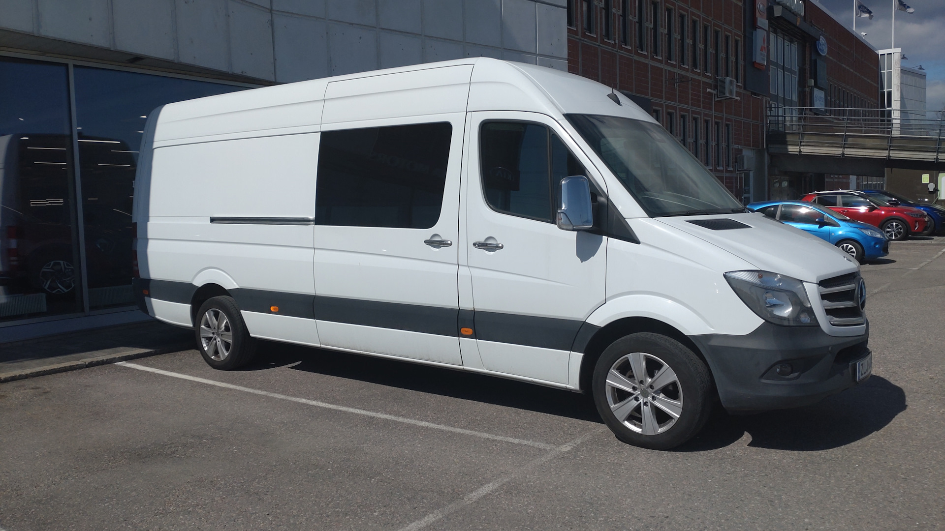 Mercedes-Benz Sprinter (2G) 2.2 дизельный 2013 | 316CDI/L3H2 на DRIVE2