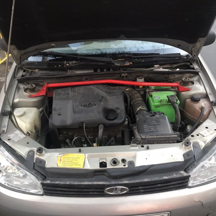 Распорка передних стоек — Lada Калина седан, 1,6 л, 2005 года | своими ...