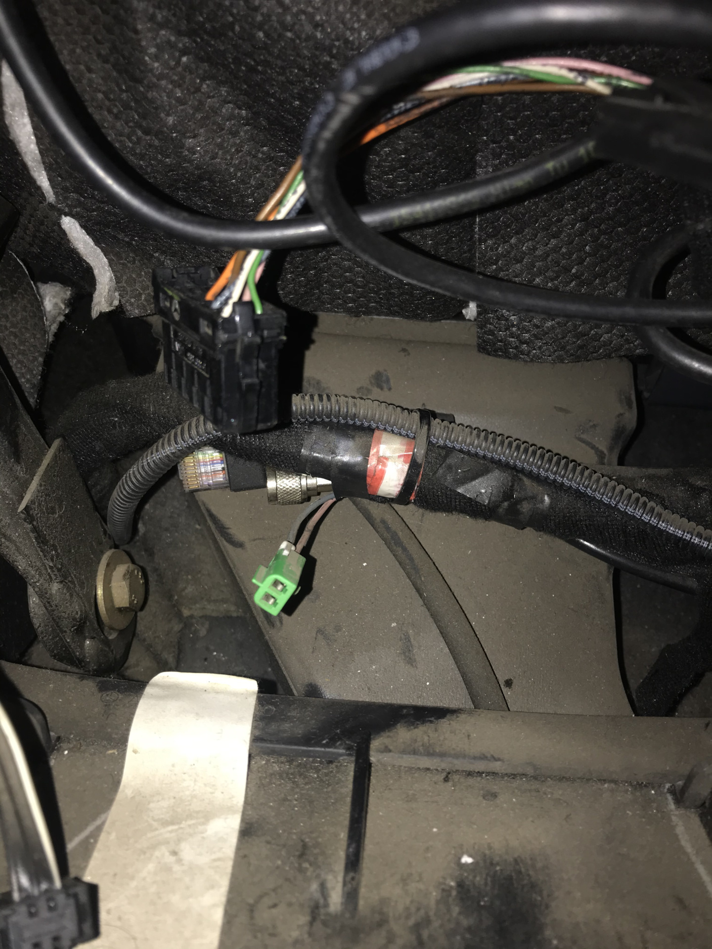 Провода за магнитолой — Mercedes-Benz M-Class (W163), 3,2 л, 2002 года ...