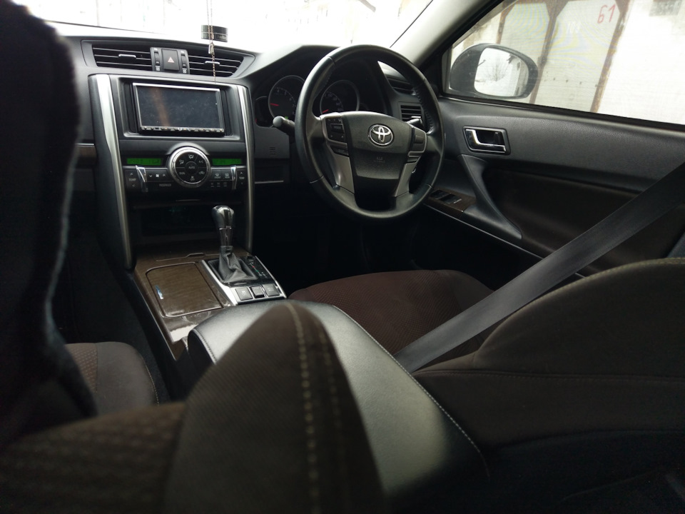 Салон трансформер Mark X 130 — Toyota Mark X (GRX130), 2,5 л, 2014 года | фотография | DRIVE2