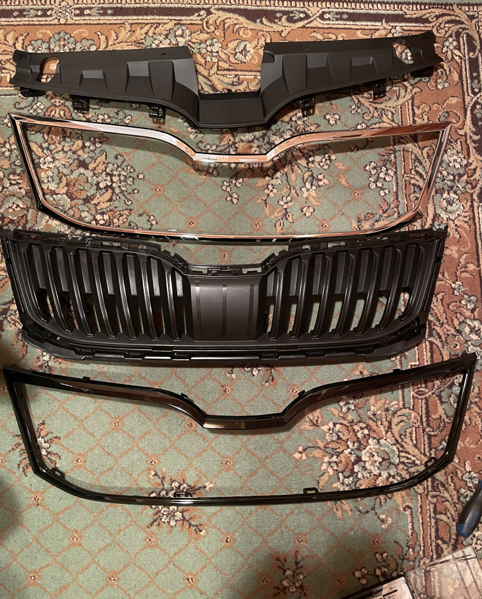 5E0853653C Решетка радиатора Шкода Октавия 2018-20 VAG | Запчасти на DRIVE2